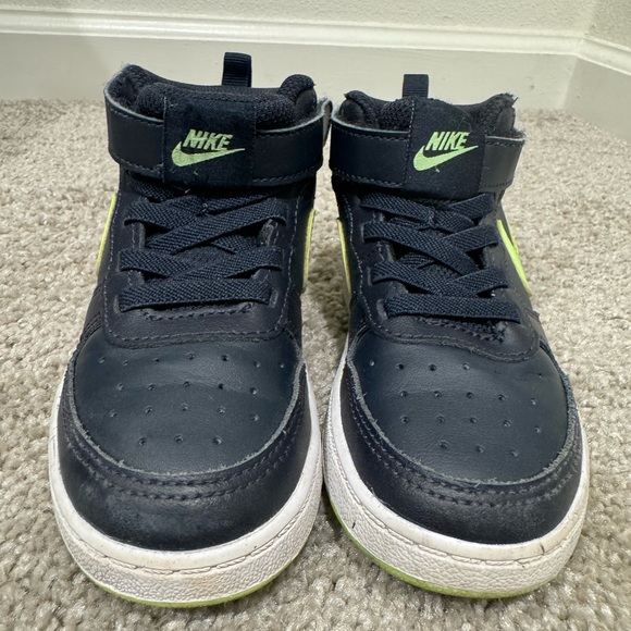 Nike | Shoes | 8c Boy Nike Shoe | Poshmark